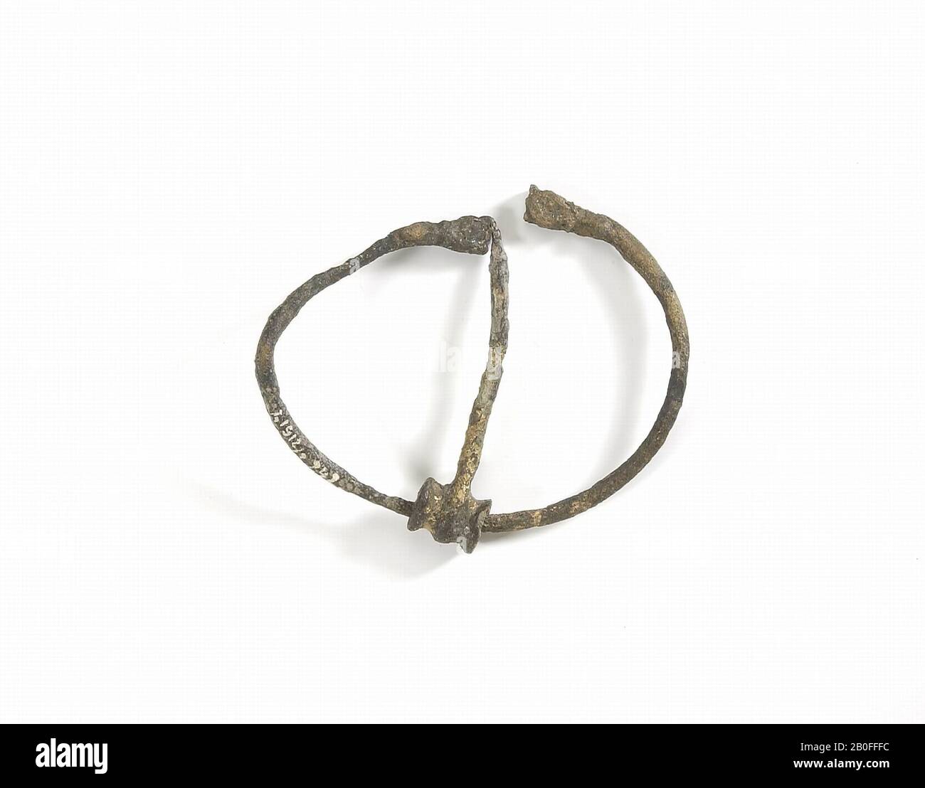 bronze ring fibula, 'penannular brooch', fibula, ring fibula, metal ...