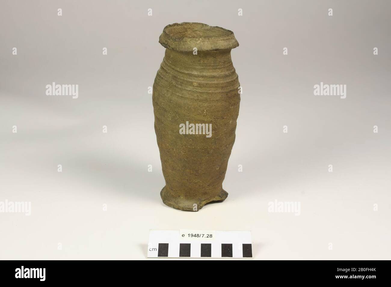 Triangular cross section hi-res stock photography and images - Alamy