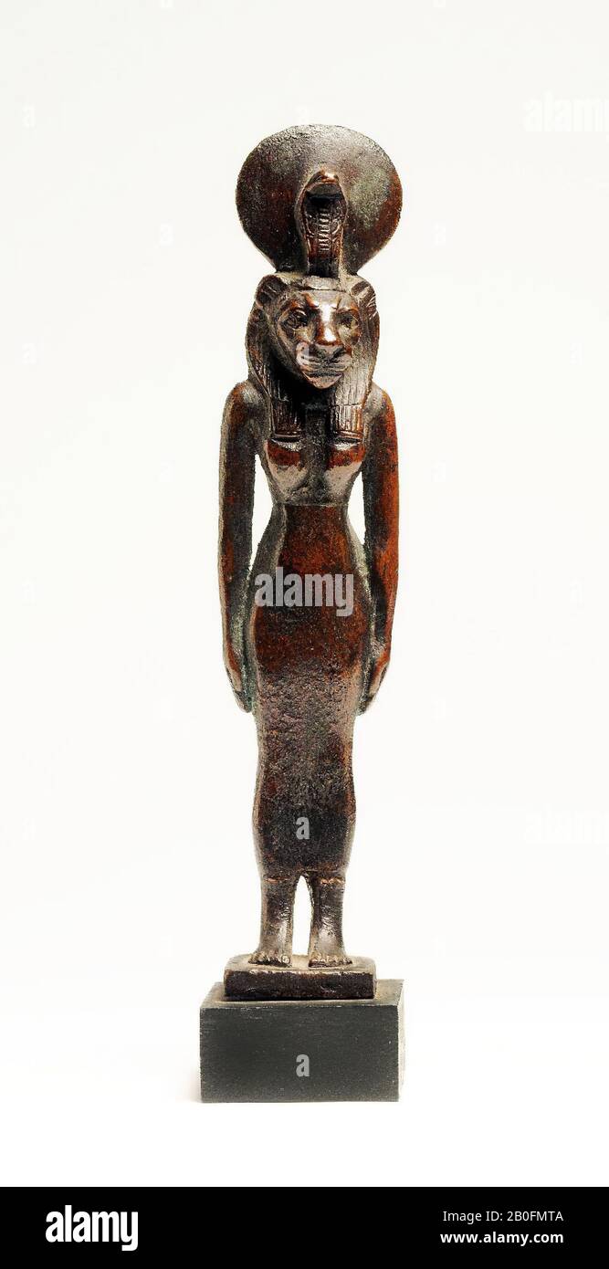 Goddess standing head hi-res stock photography and images - Alamy