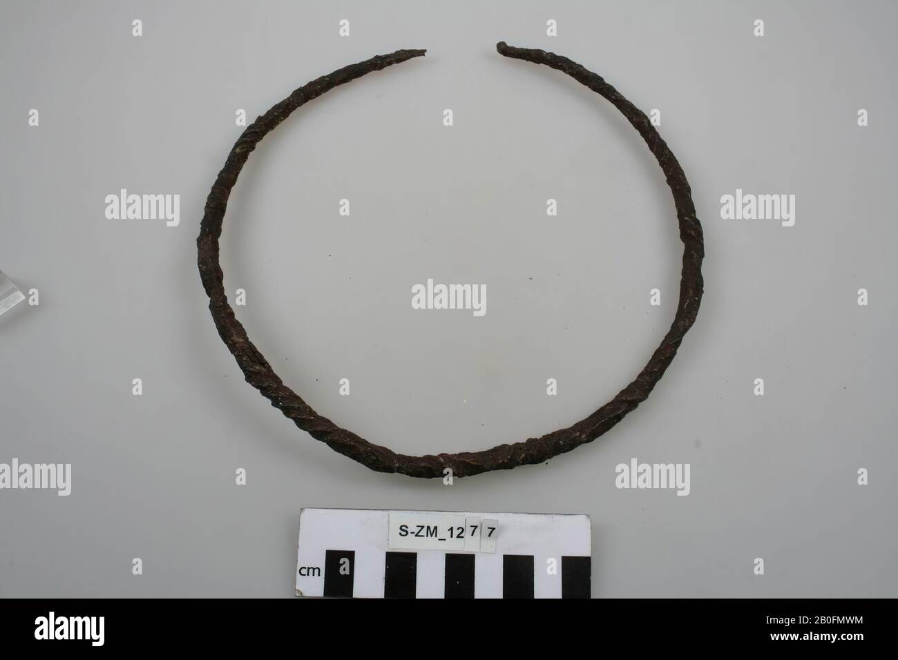 Old Europe, neck ring, metal, 19.0 x 20.0 x 2.0 cm, Location, Germany ...
