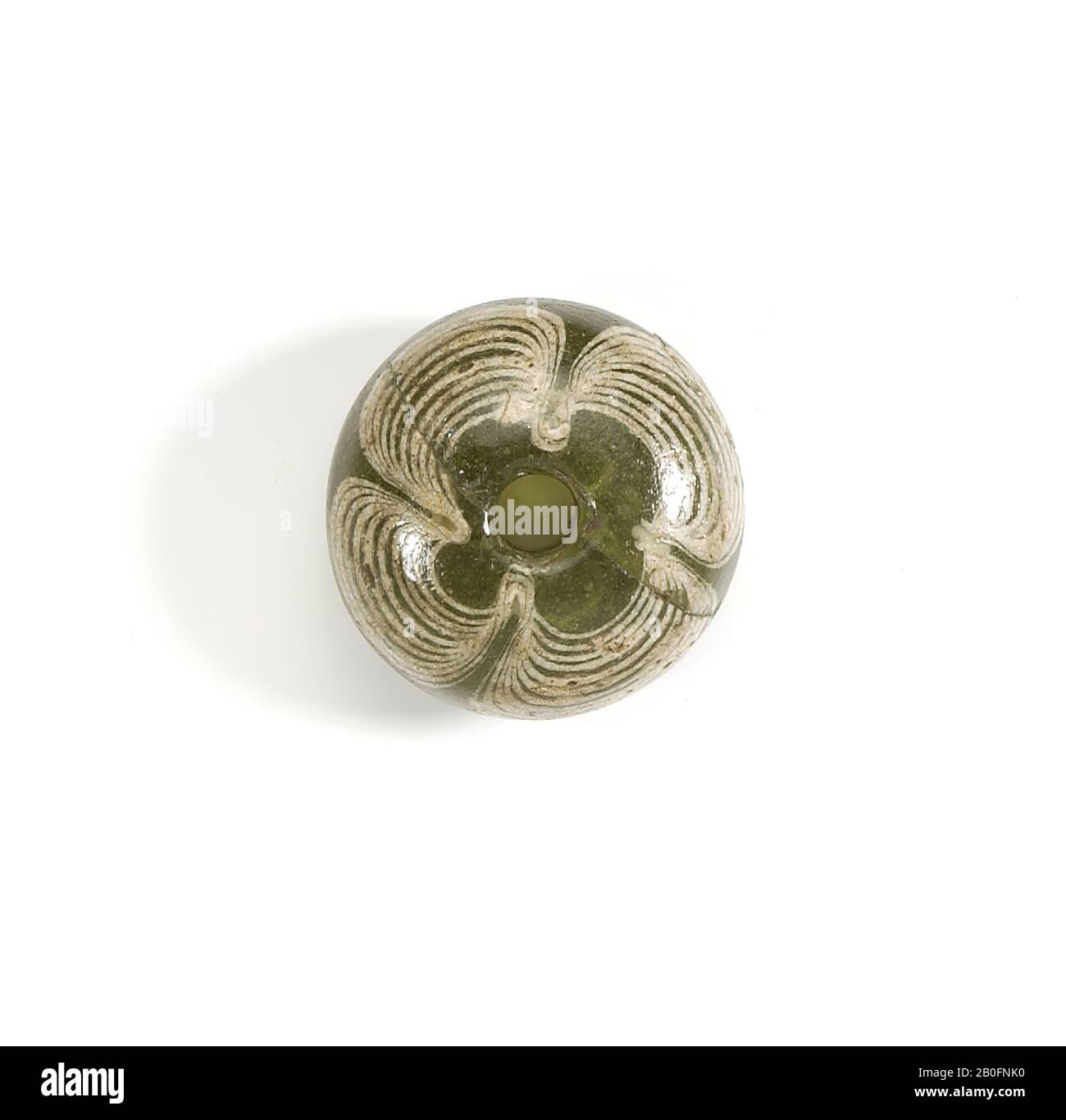 Annular bead hi-res stock photography and images - Alamy