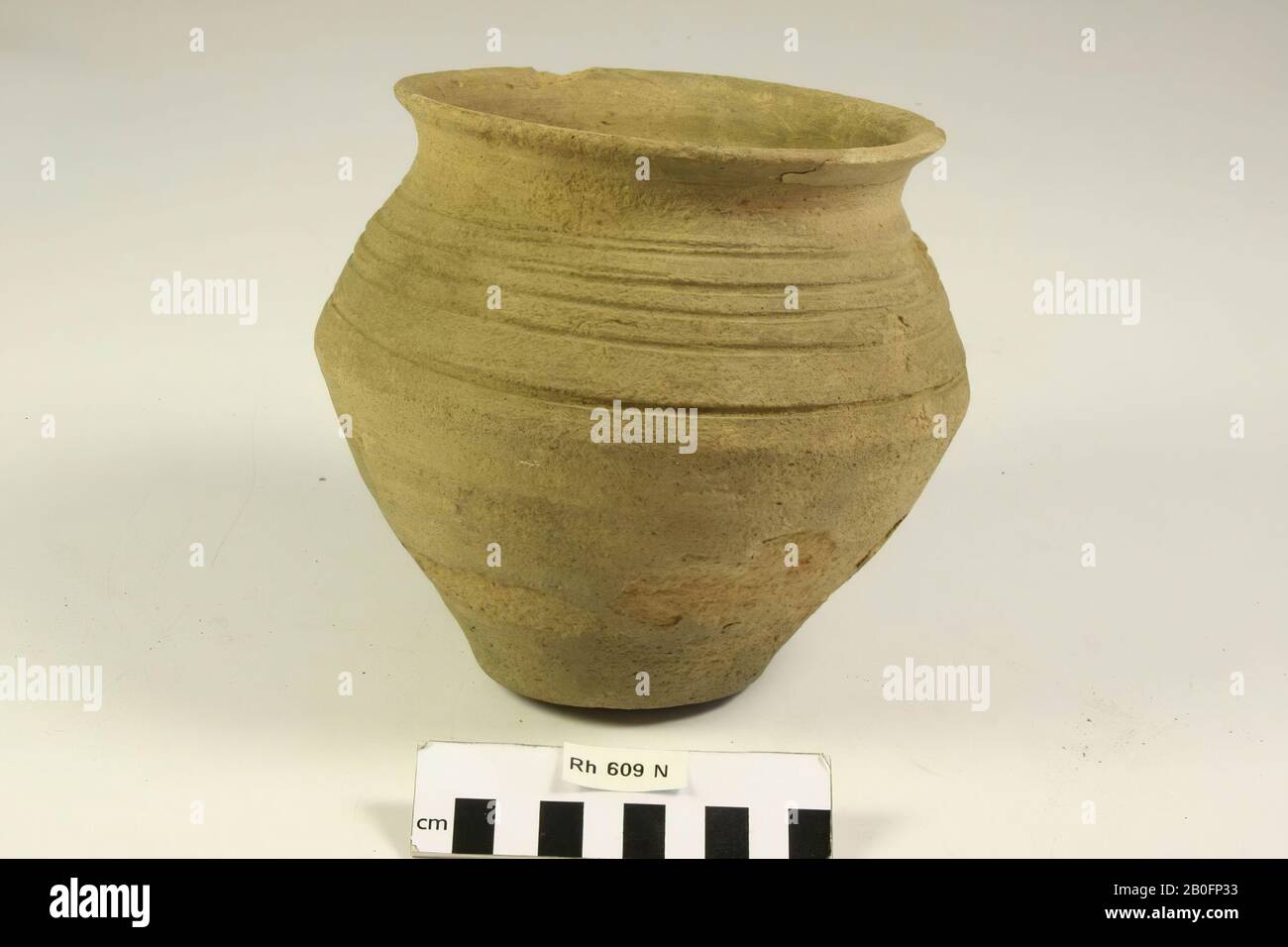 Spiral groove hi-res stock photography and images - Alamy