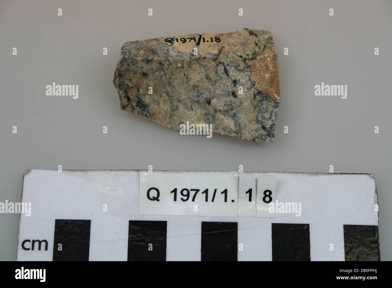 Flint tool, tool, stone, flint, 4,7 x 3,6 x 1,1 cm, prehistory, Belgium ...