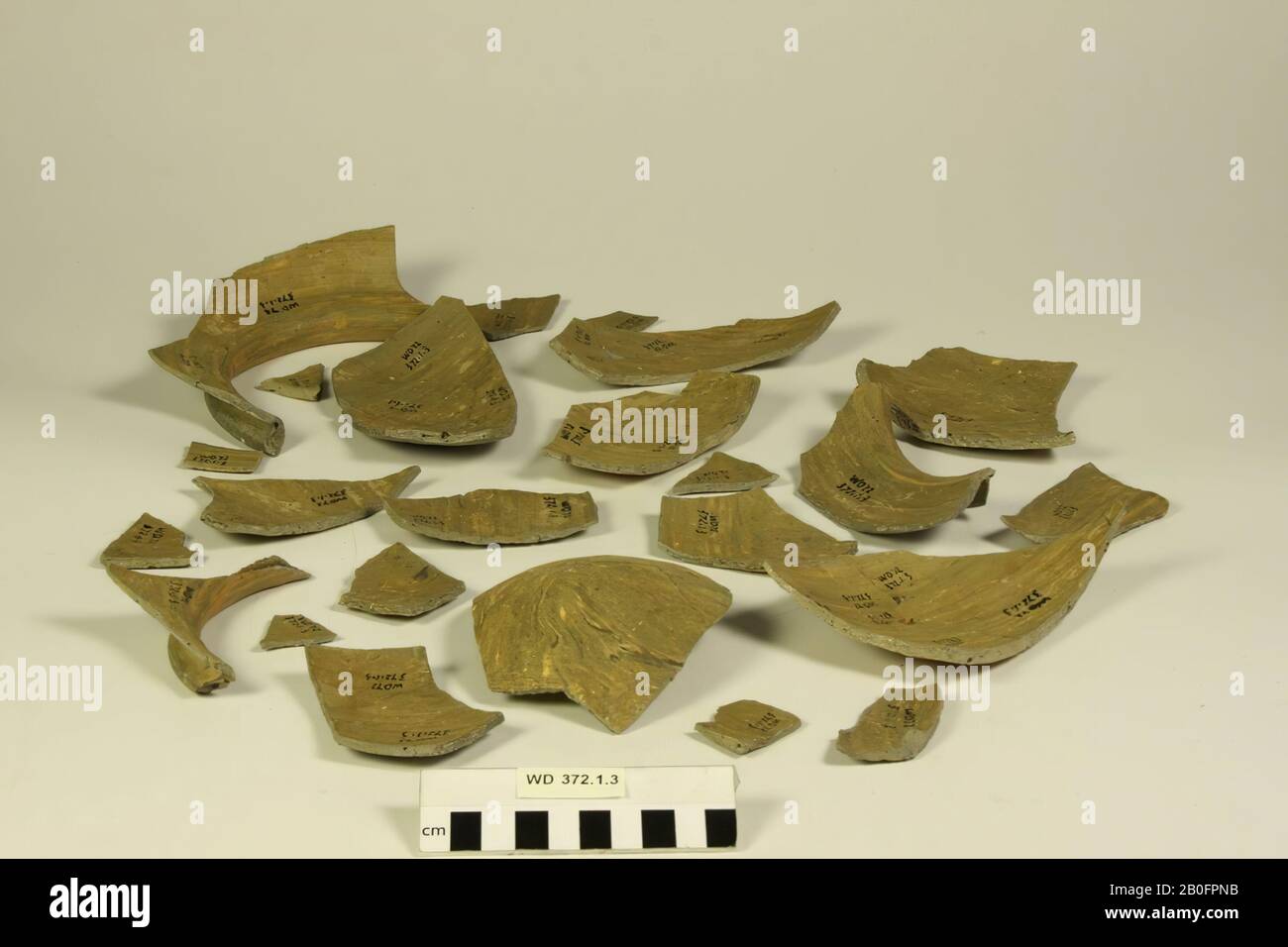 24 edge and wall shards of a cooking pot, of which 6 consist of shards ...