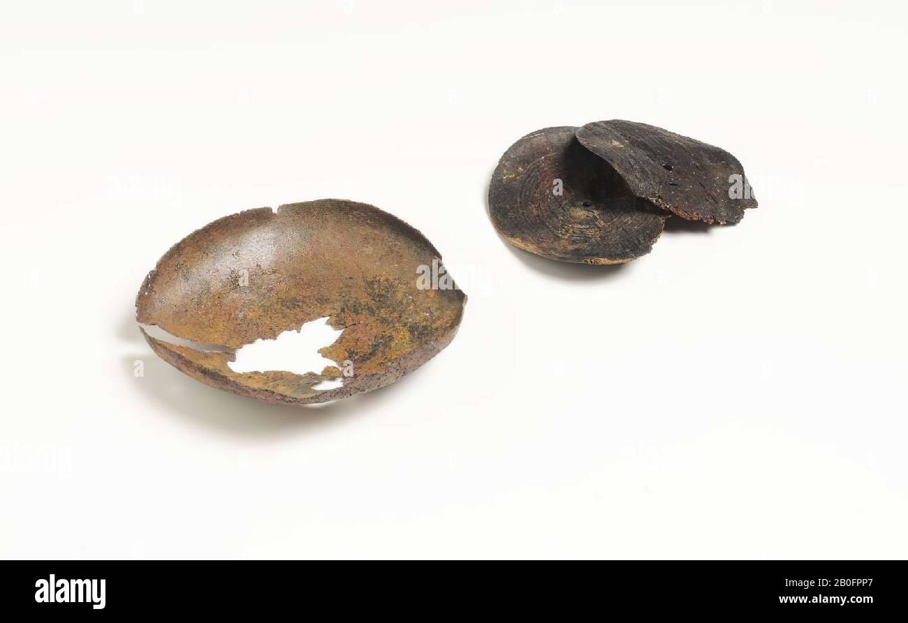 Bottom disc hi-res stock photography and images - Alamy