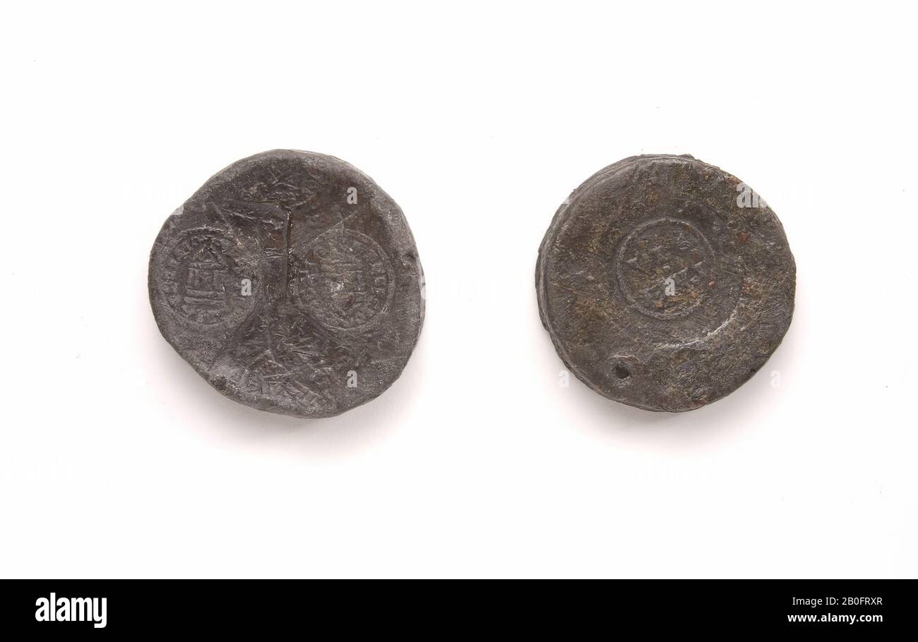 Flat lead disk labeled hi-res stock photography and images - Alamy