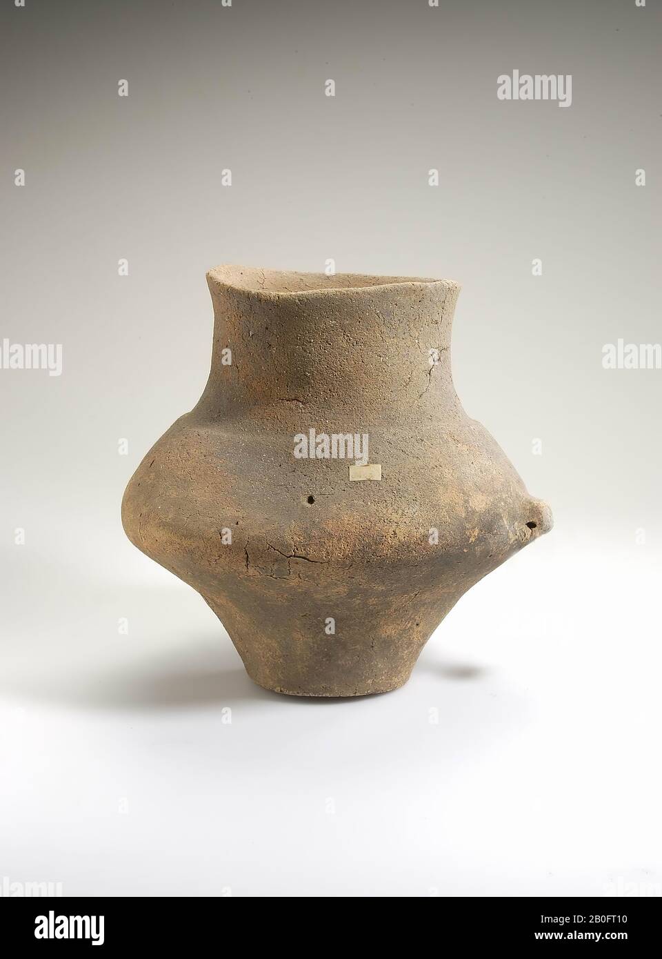 Pointed abdominal urn hi-res stock photography and images - Alamy