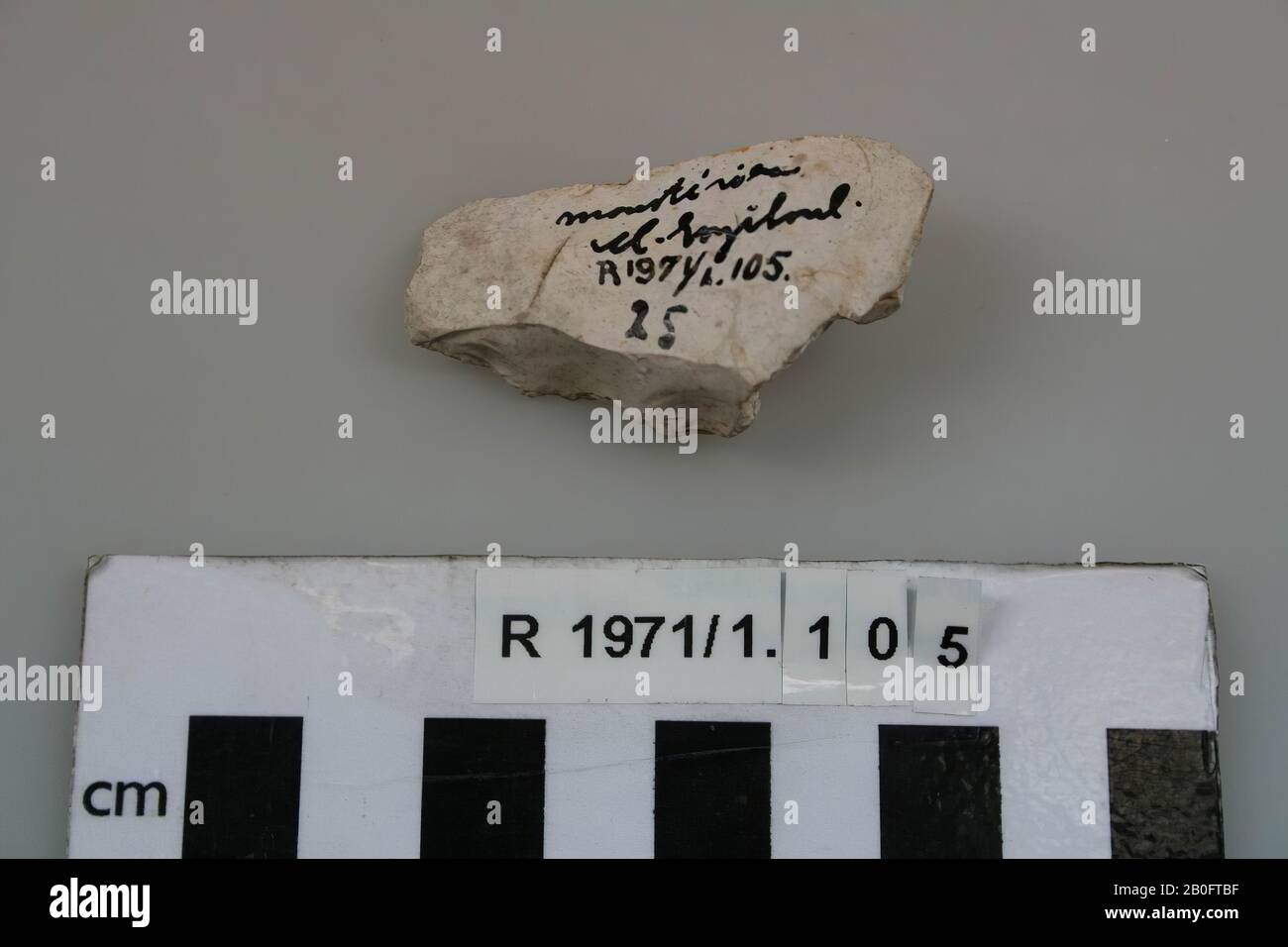 Flint tool, tool, stone, flint, 4,8 x 2,5 x 1,2 cm, prehistory, France ...