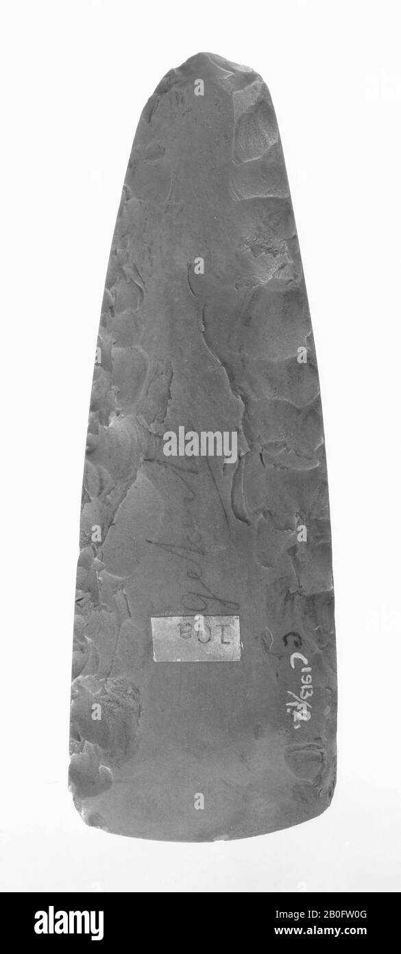 Flint chisel hi-res stock photography and images - Alamy