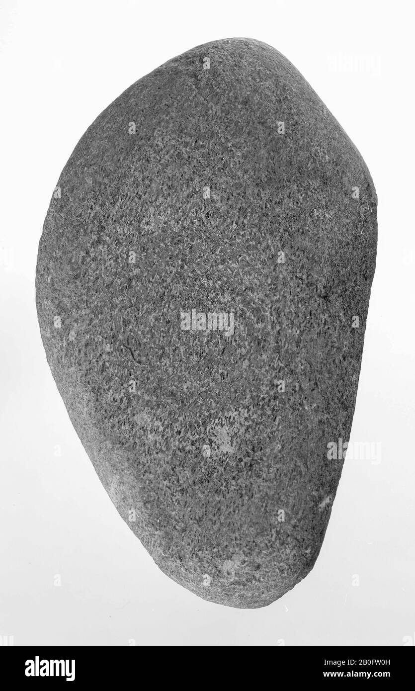 stone hammer with started stem hole, hammer, stone, length: 9,3 cm ...