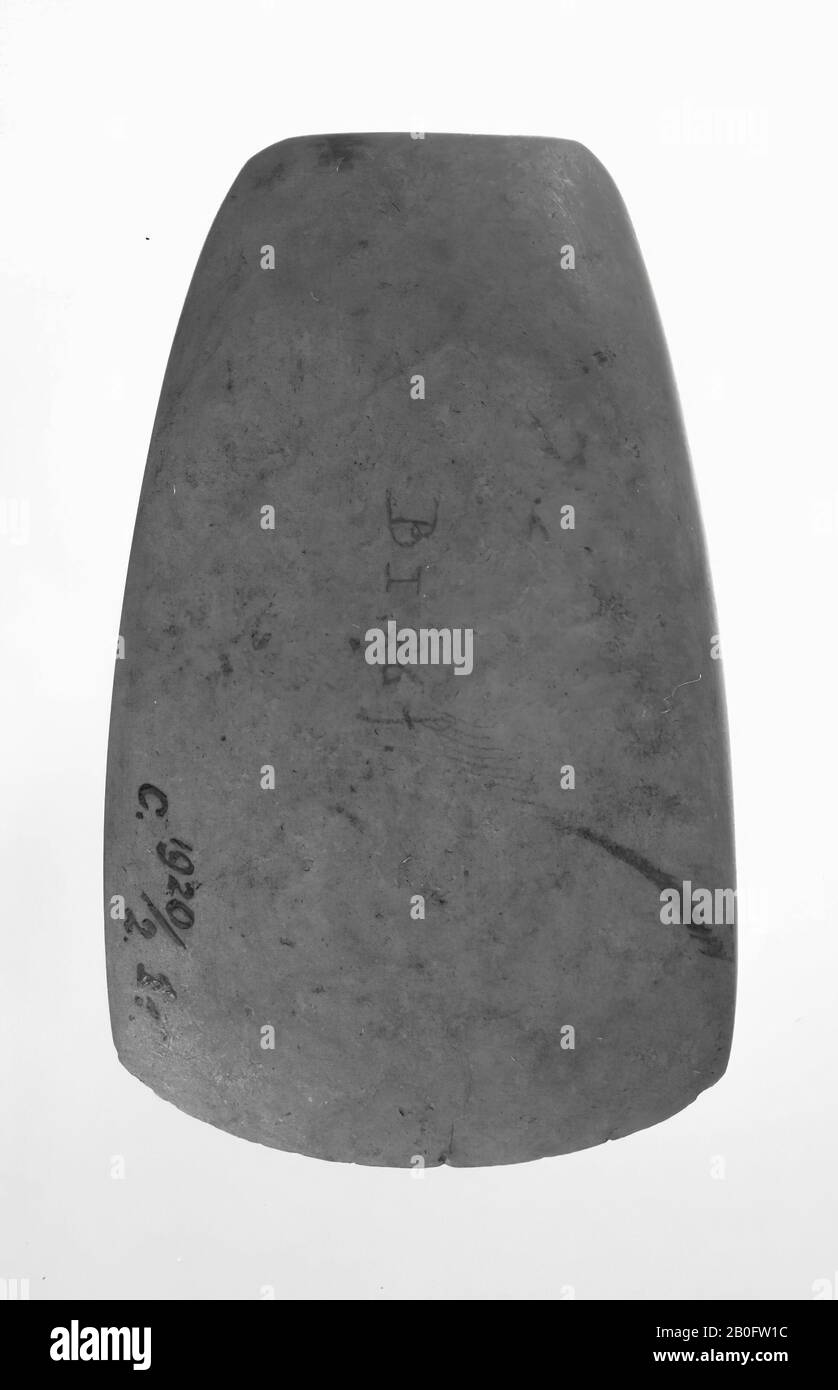 Stone chisel prehistoric hi-res stock photography and images - Alamy