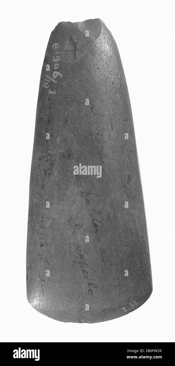 Broken stone edge Cut Out Stock Images & Pictures - Alamy