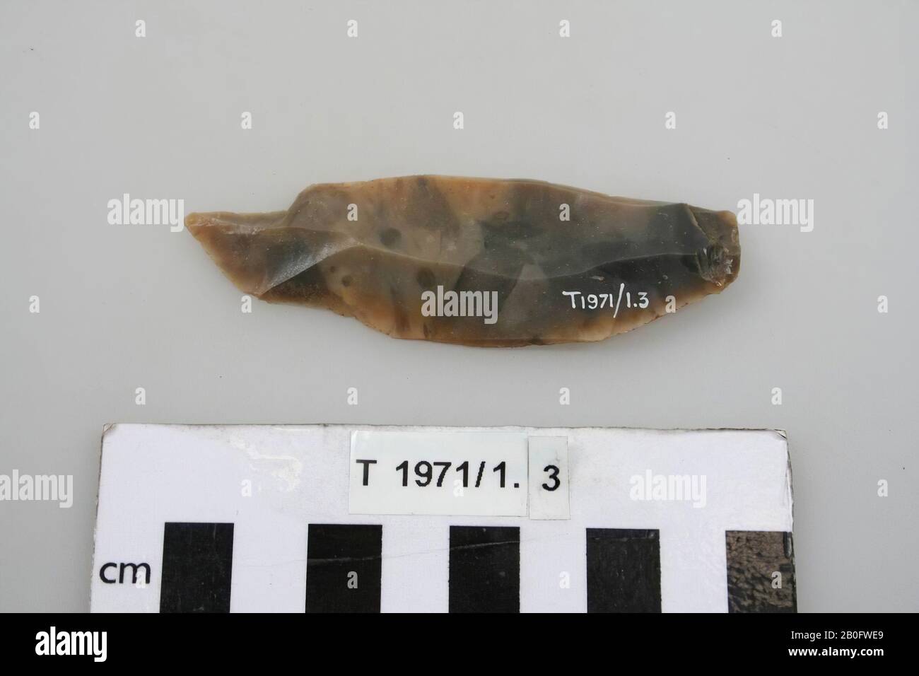 Flint tool, tool, stone, flint, 8,4 x 2,6 x 0,7 cm, prehistory, England ...
