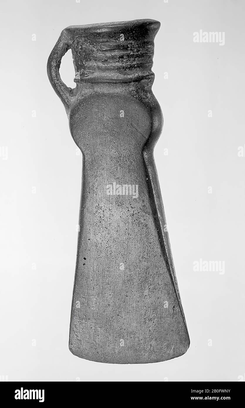 bronze ax, ax, metal, bronze, prehistory -800 Stock Photo - Alamy