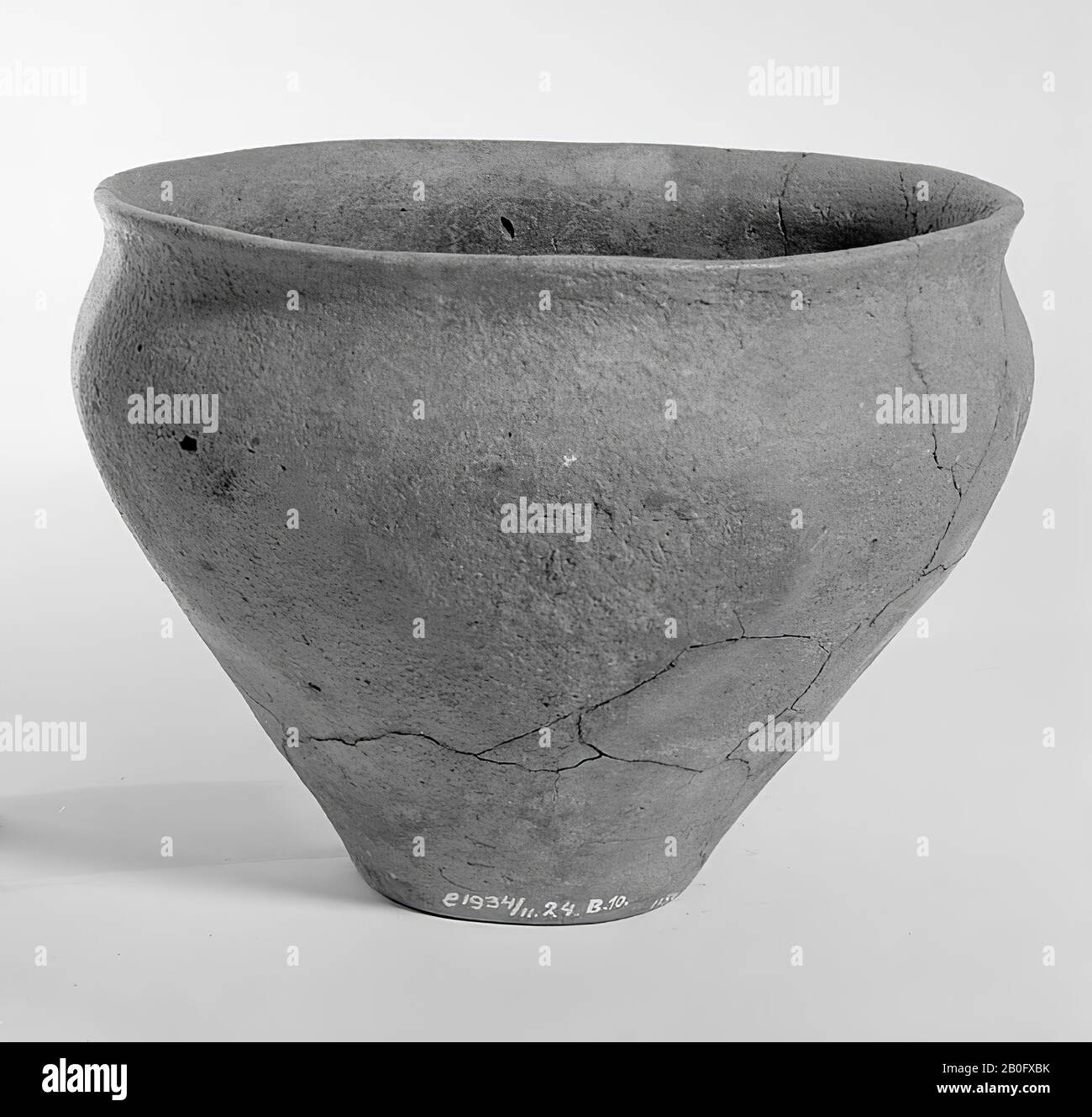 Gallo germanic pottery pottery hi-res stock photography and images - Alamy