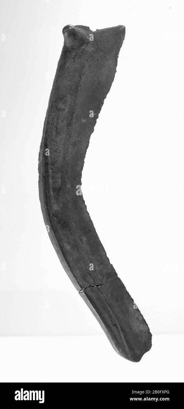 bronze sickle with knob, sickle, metal, bronze, 14,2 x 2,5 cm ...