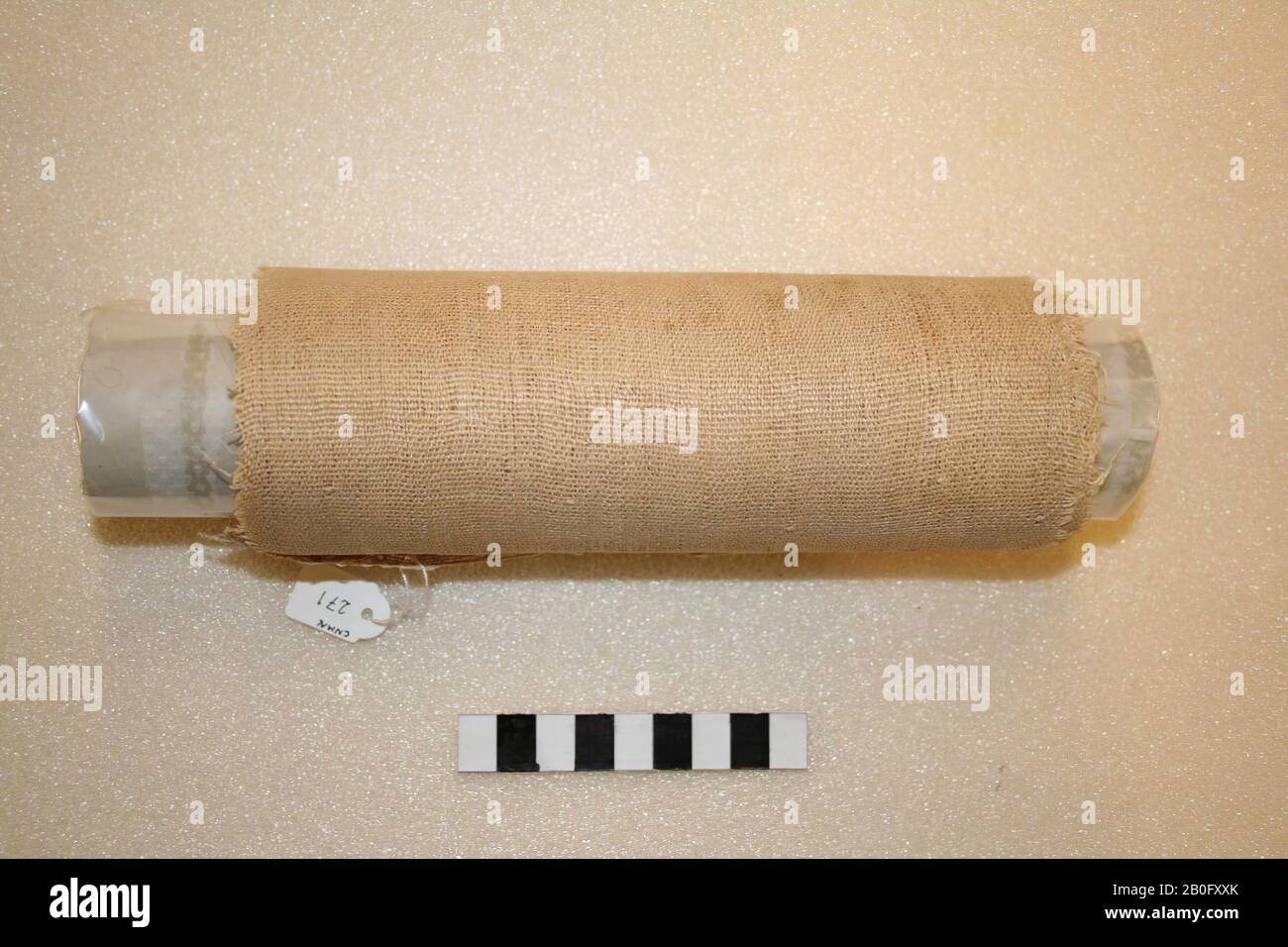 Linen bandage hi-res stock photography and images - Alamy