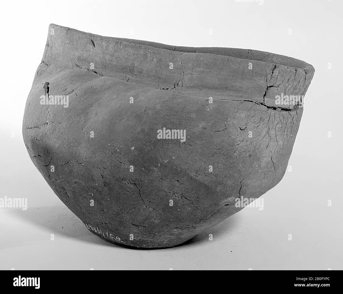 Smooth walled pottery pottery hi-res stock photography and images - Alamy