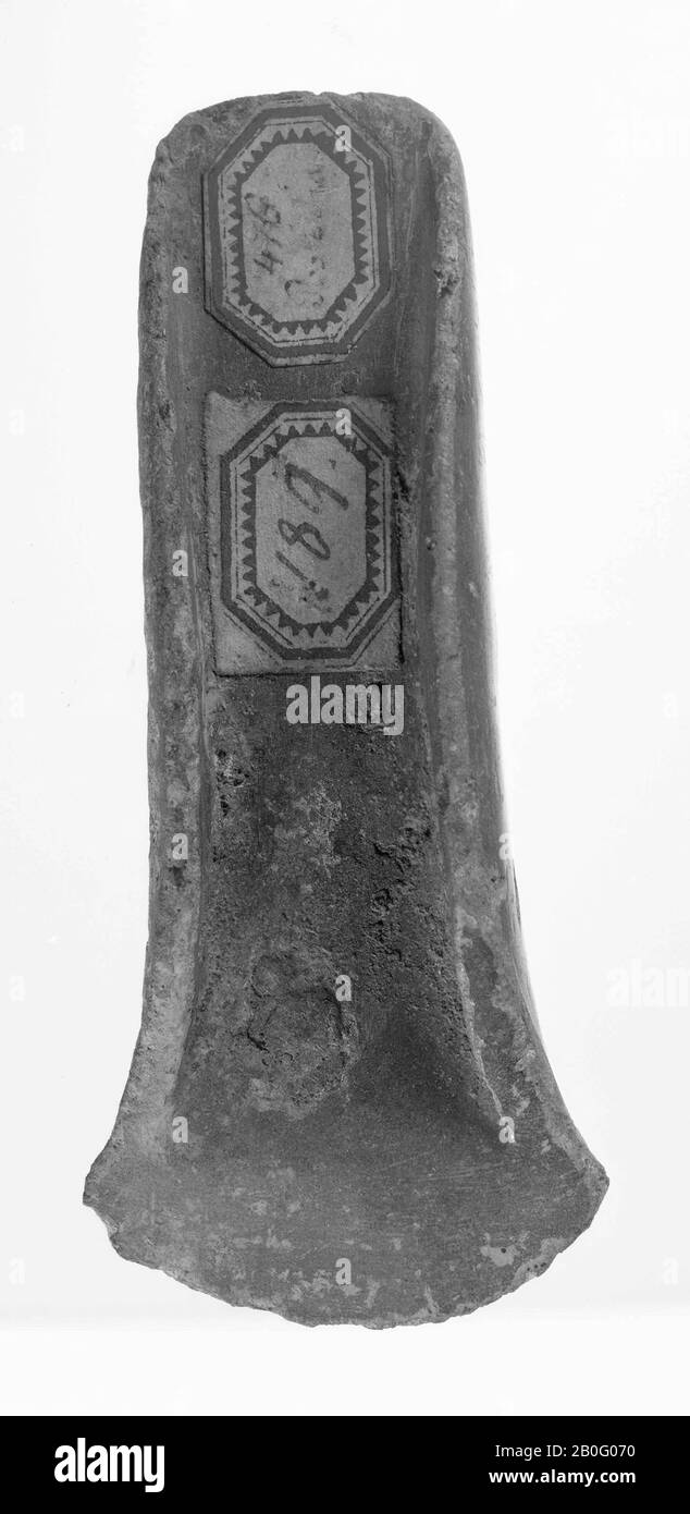 ax with standing edges, ax, metal, bronze, 8 x 4 cm, prehistory -1600 ...