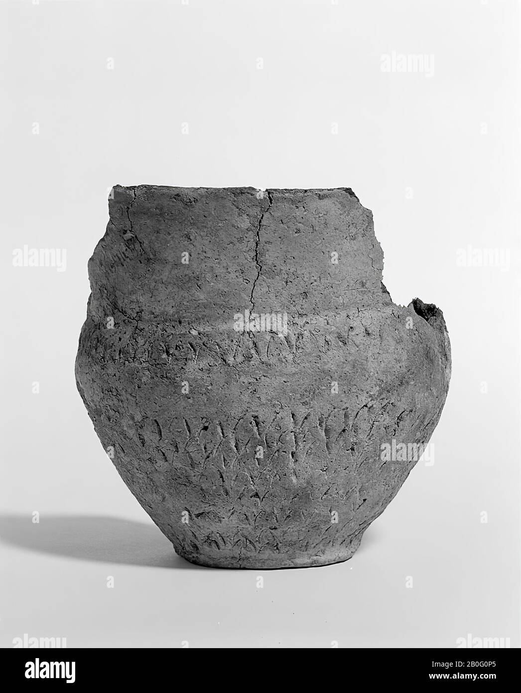 Irregularly round edge hi-res stock photography and images - Alamy