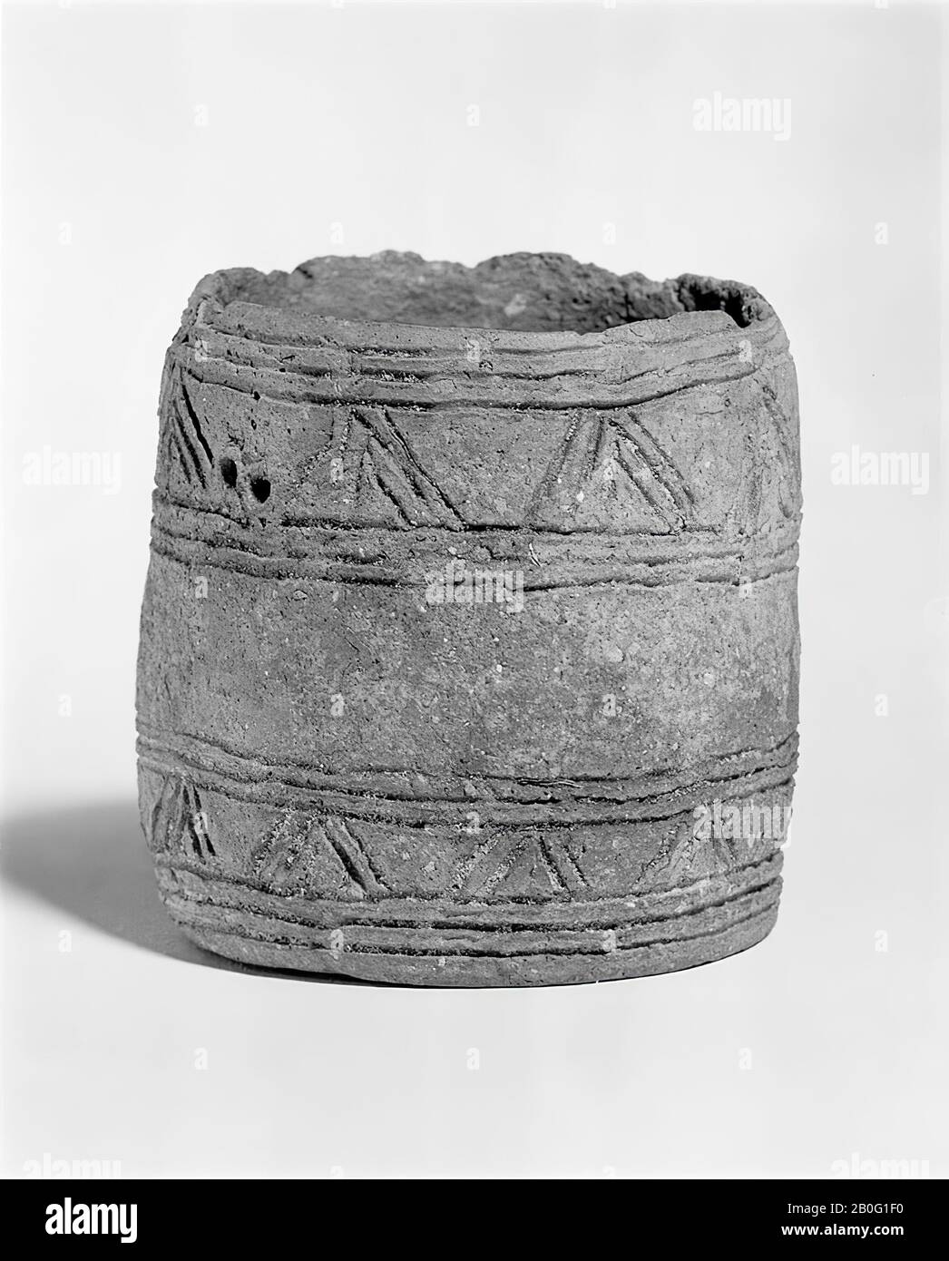 Incised bands hi-res stock photography and images - Alamy