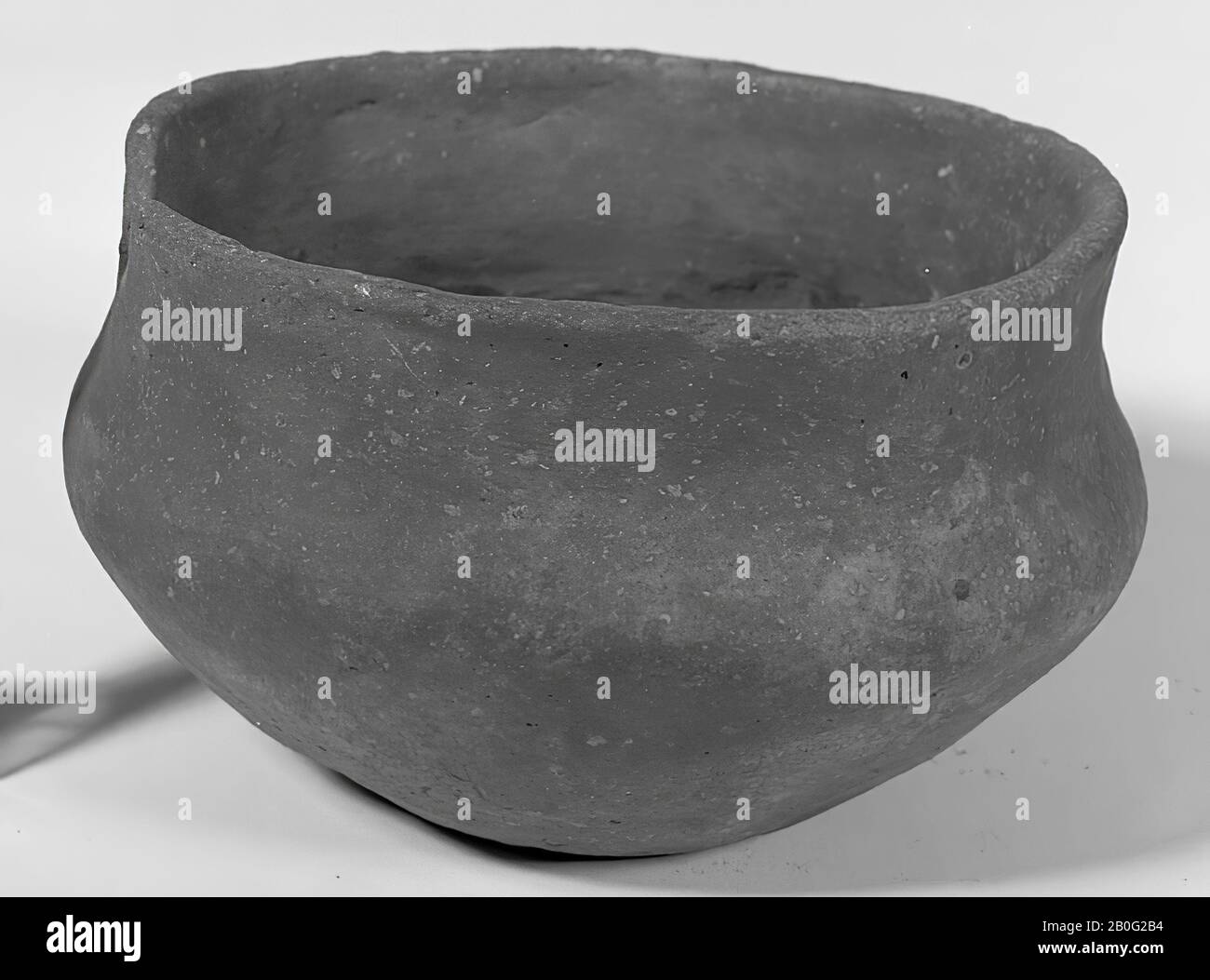 14 oss hi-res stock photography and images - Alamy