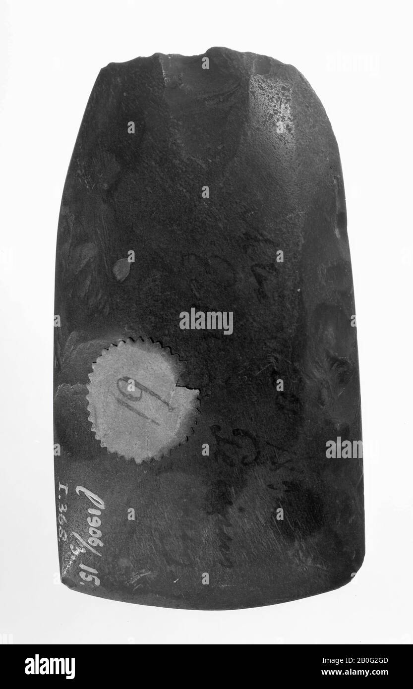 Polished flint chisel hi-res stock photography and images - Alamy