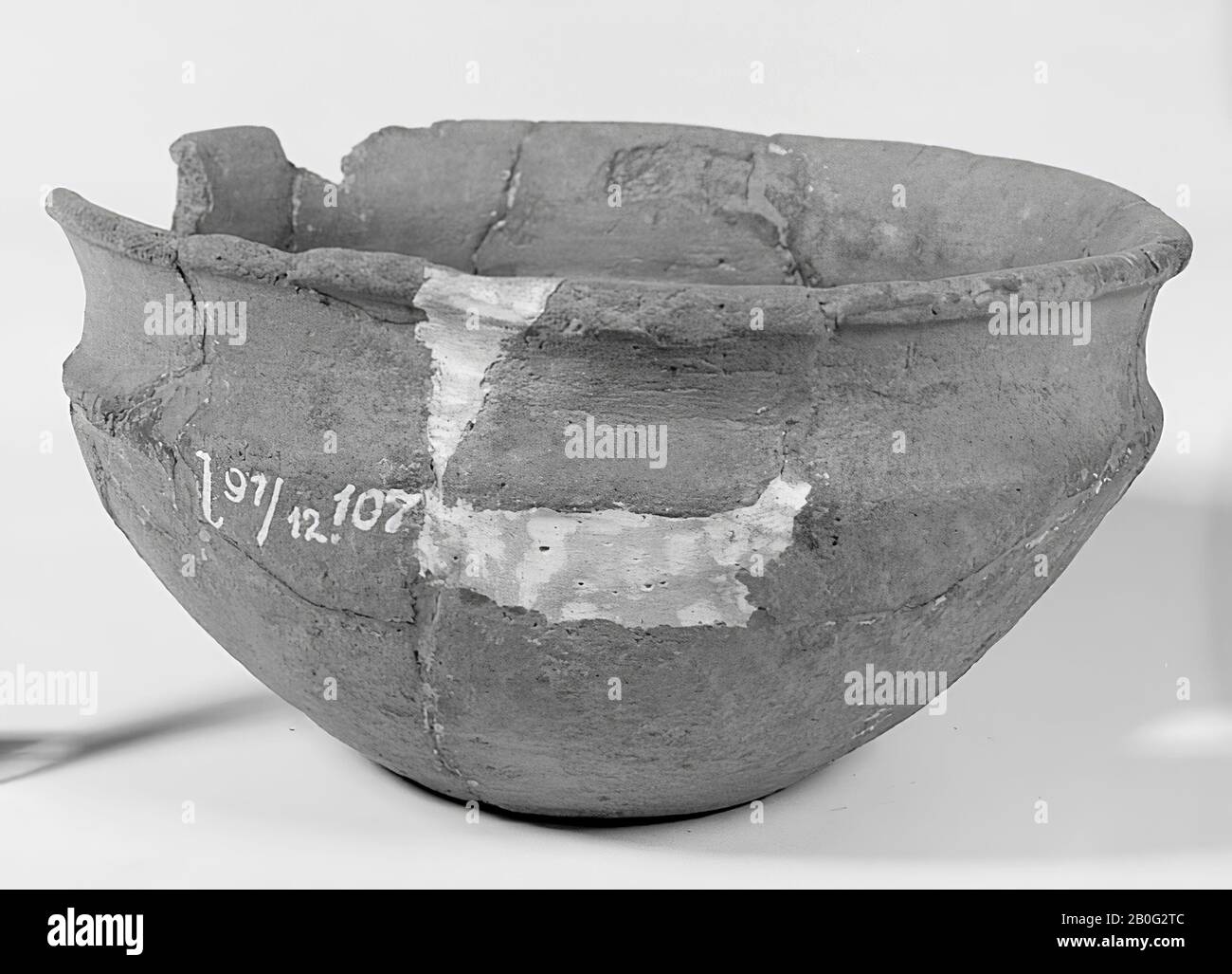 Upright edge decorated hi-res stock photography and images - Alamy