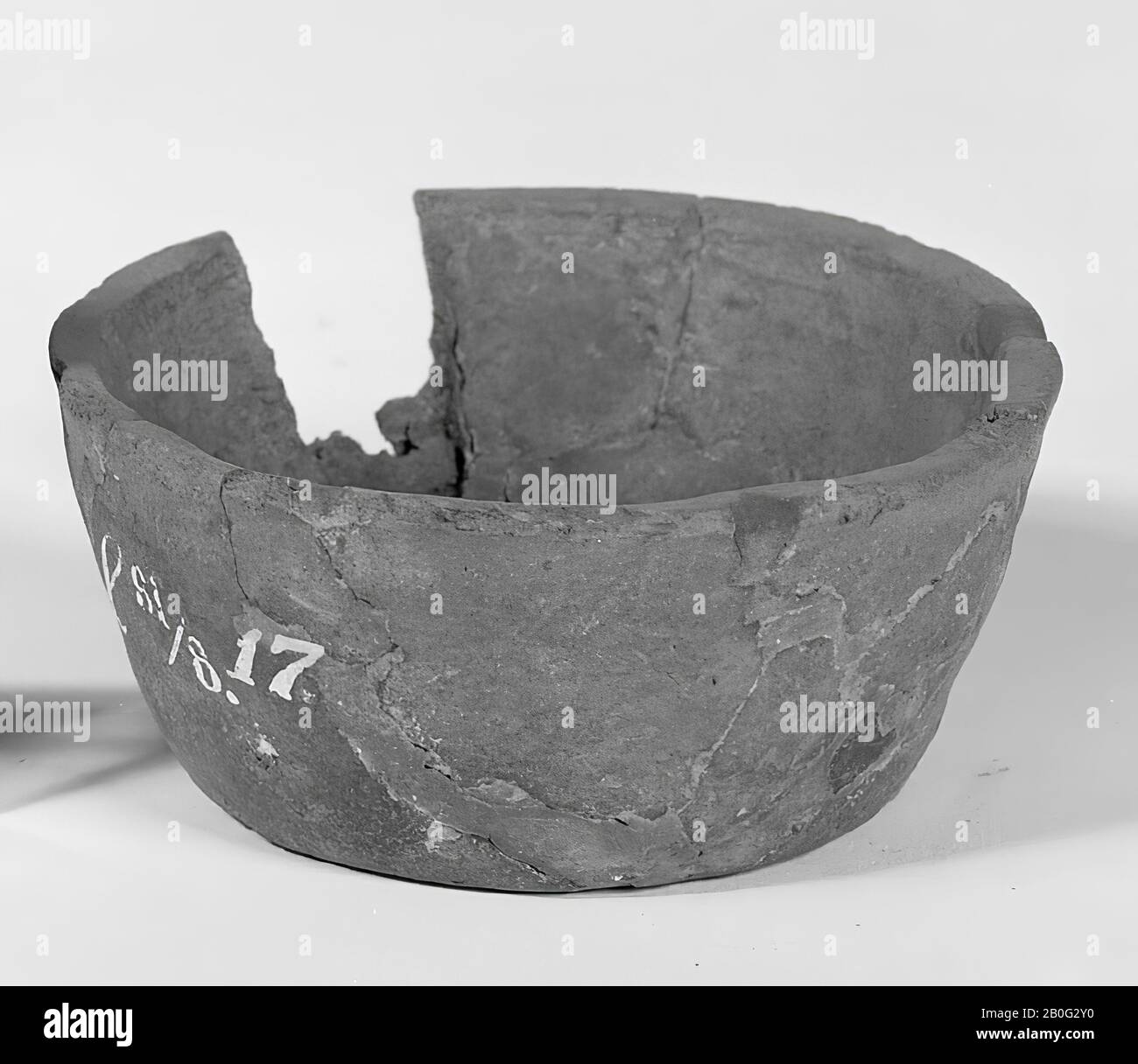 Almost upright edge hi-res stock photography and images - Alamy