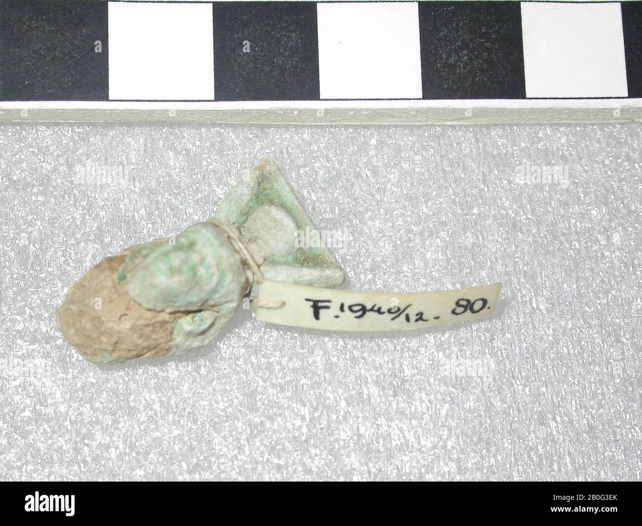 head, goddess, Isis, solar disk, horn, amulet, goddess, faience, 2,5 cm ...