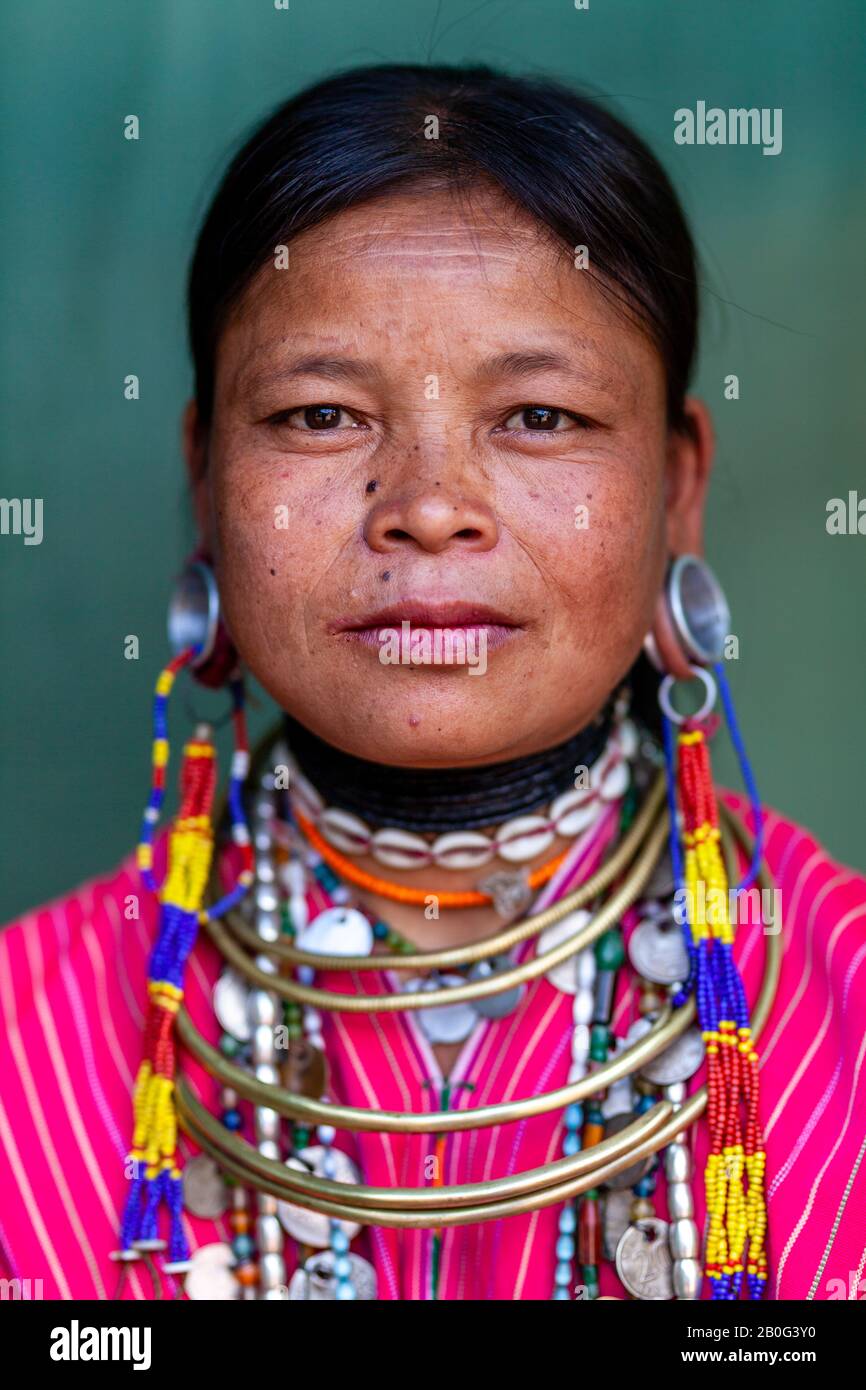 Kayaw tribe hi-res stock photography and images - Alamy