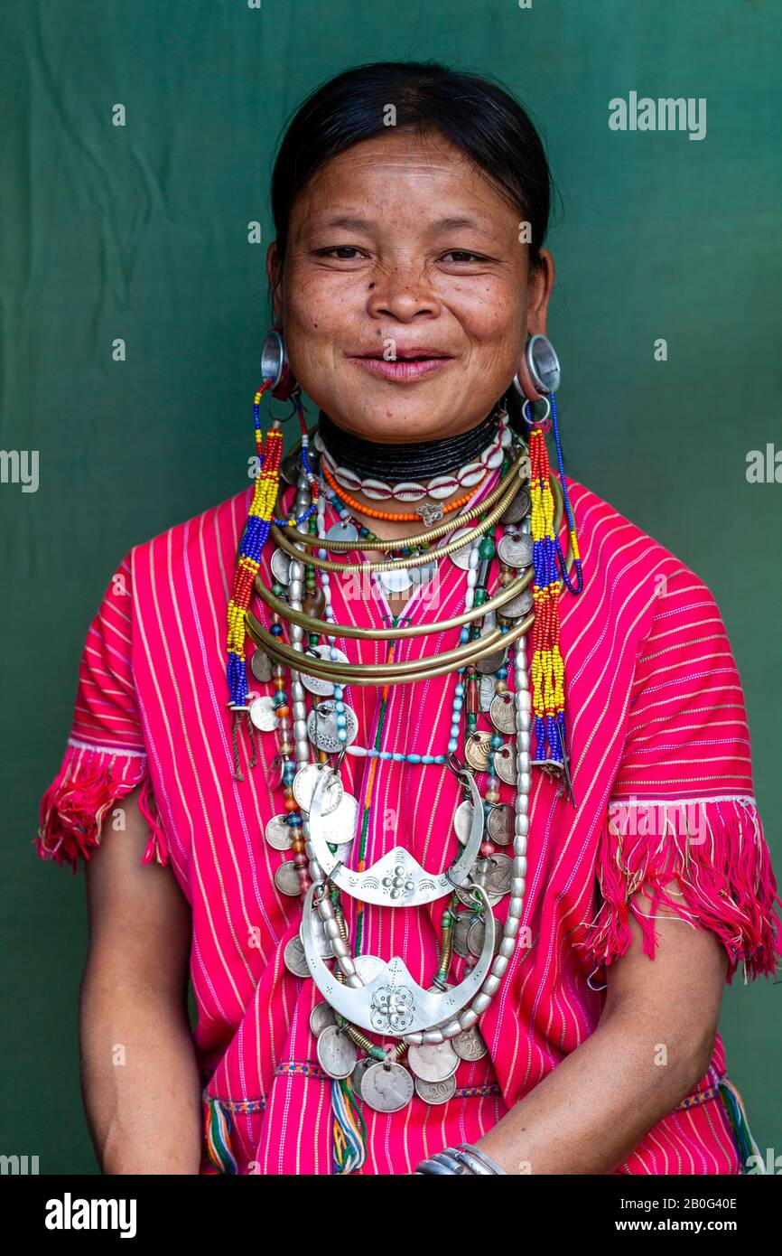 A Portrait Of A Woman From The Kayaw Ethnic Group, Htay Kho Village ...