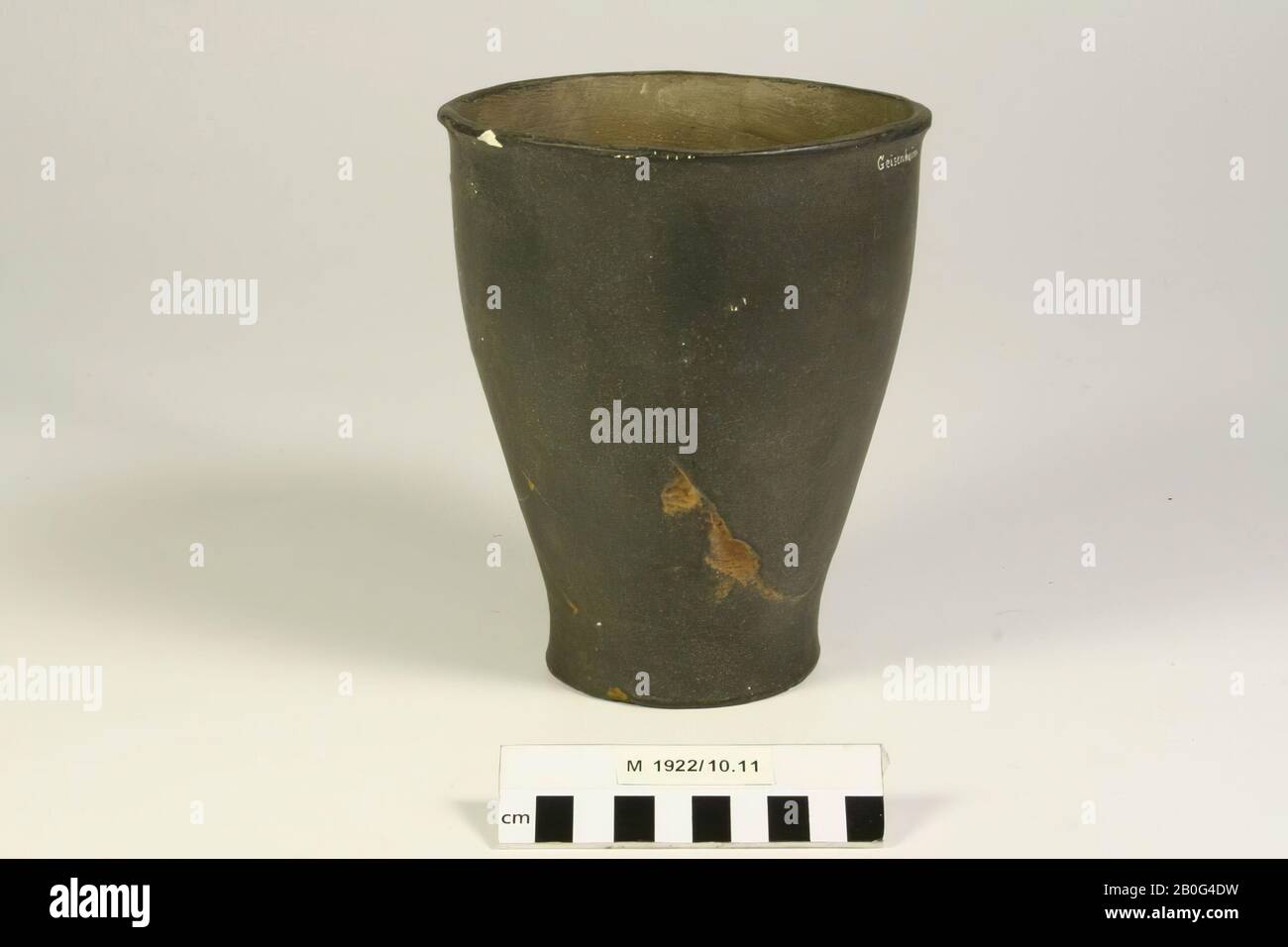Old Europe, casting, urn, plaster, h, 16.9 cm, diam, 14.3 cm ...