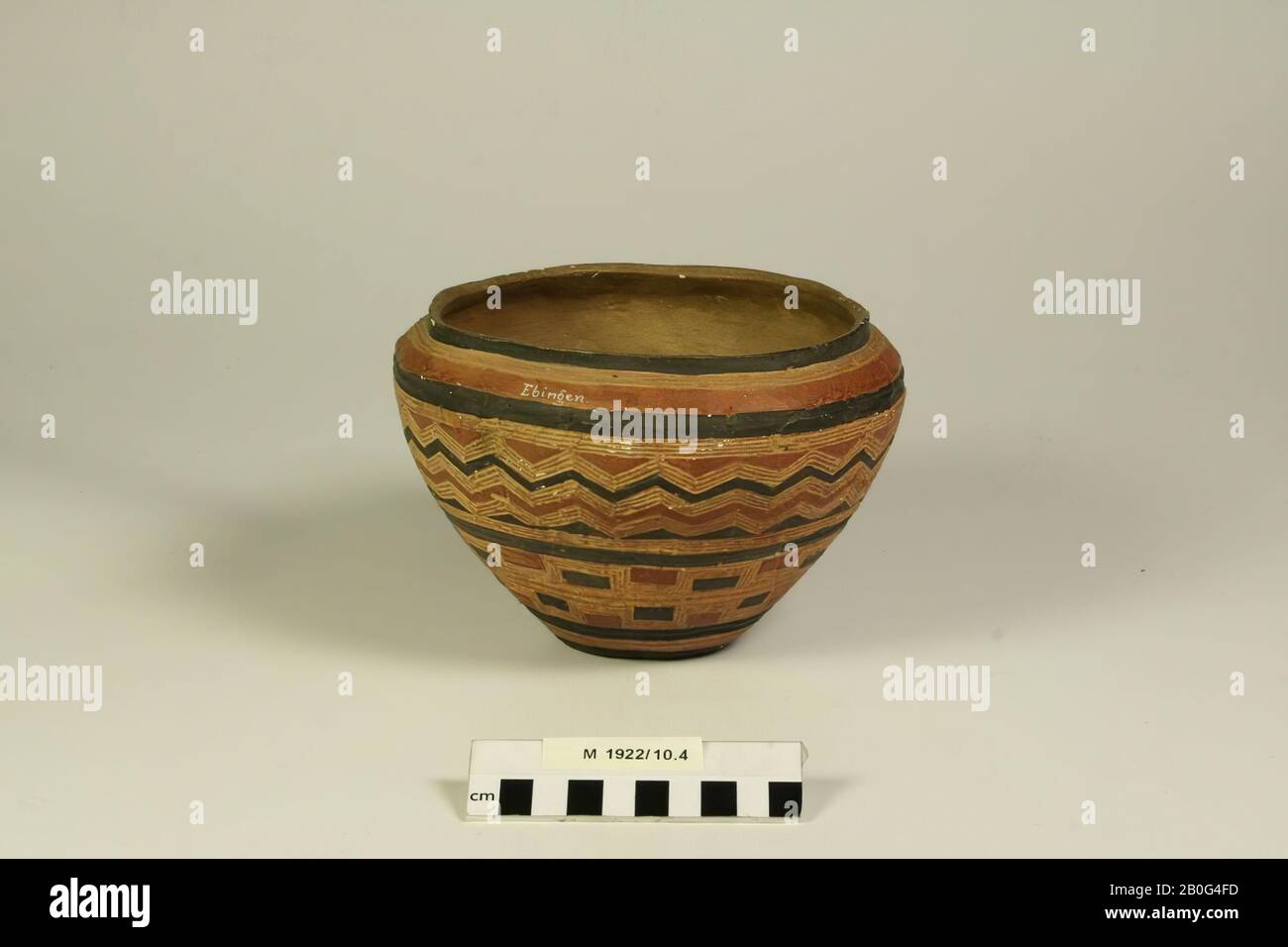 Entire urn hi-res stock photography and images - Alamy