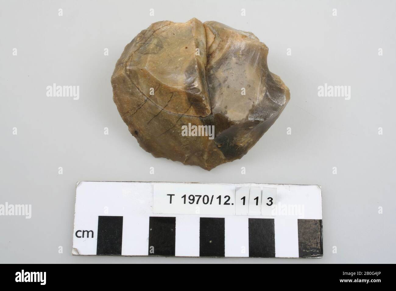 Flint tool. Old bonding, tool, stone, flint, 6,9 x 6,1 x 3,7 cm ...