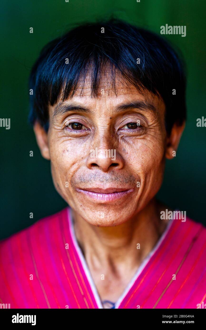 Head and shoulders portrait of burmese man hi-res stock photography and ...