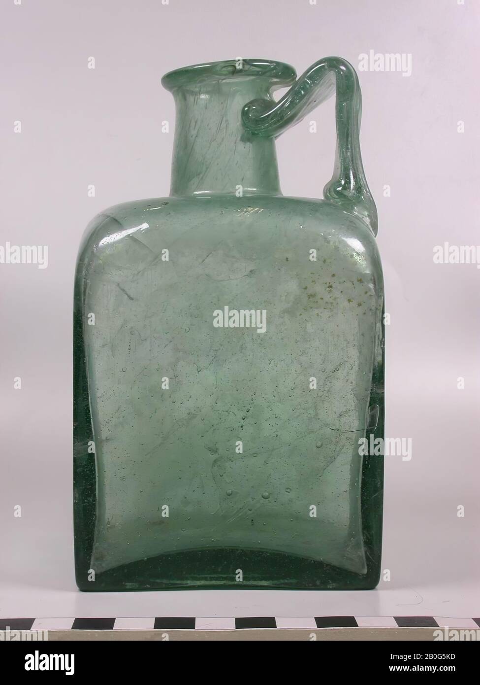 Thick walled glass square bottle hi-res stock photography and images ...