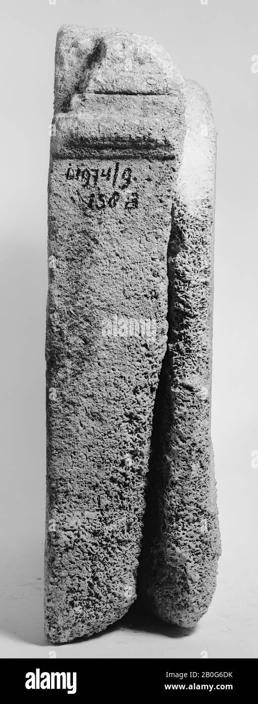 Niche forming hi-res stock photography and images - Alamy