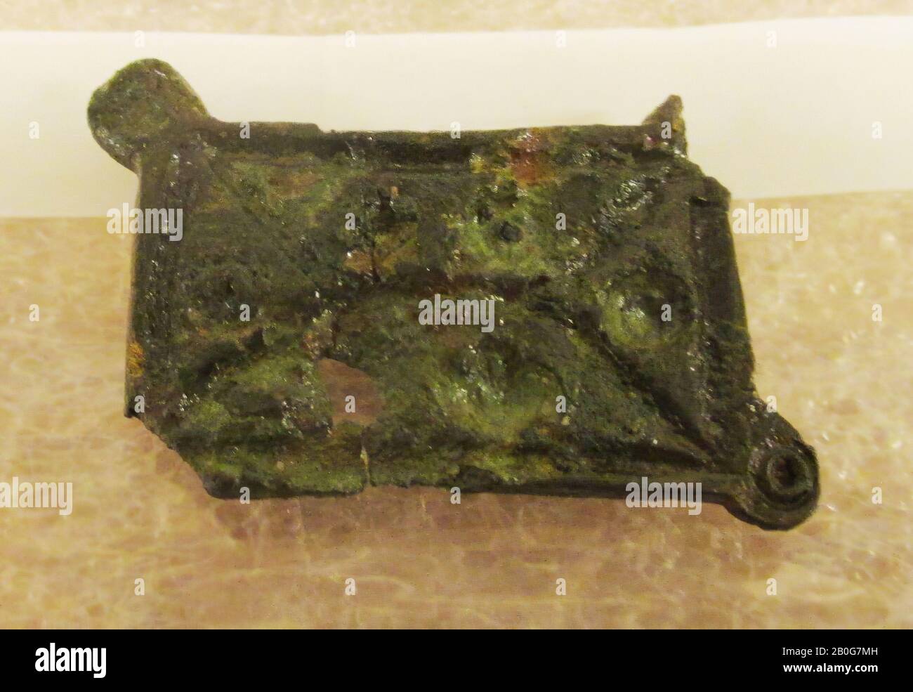 Even armed bronze fibula hi-res stock photography and images - Alamy
