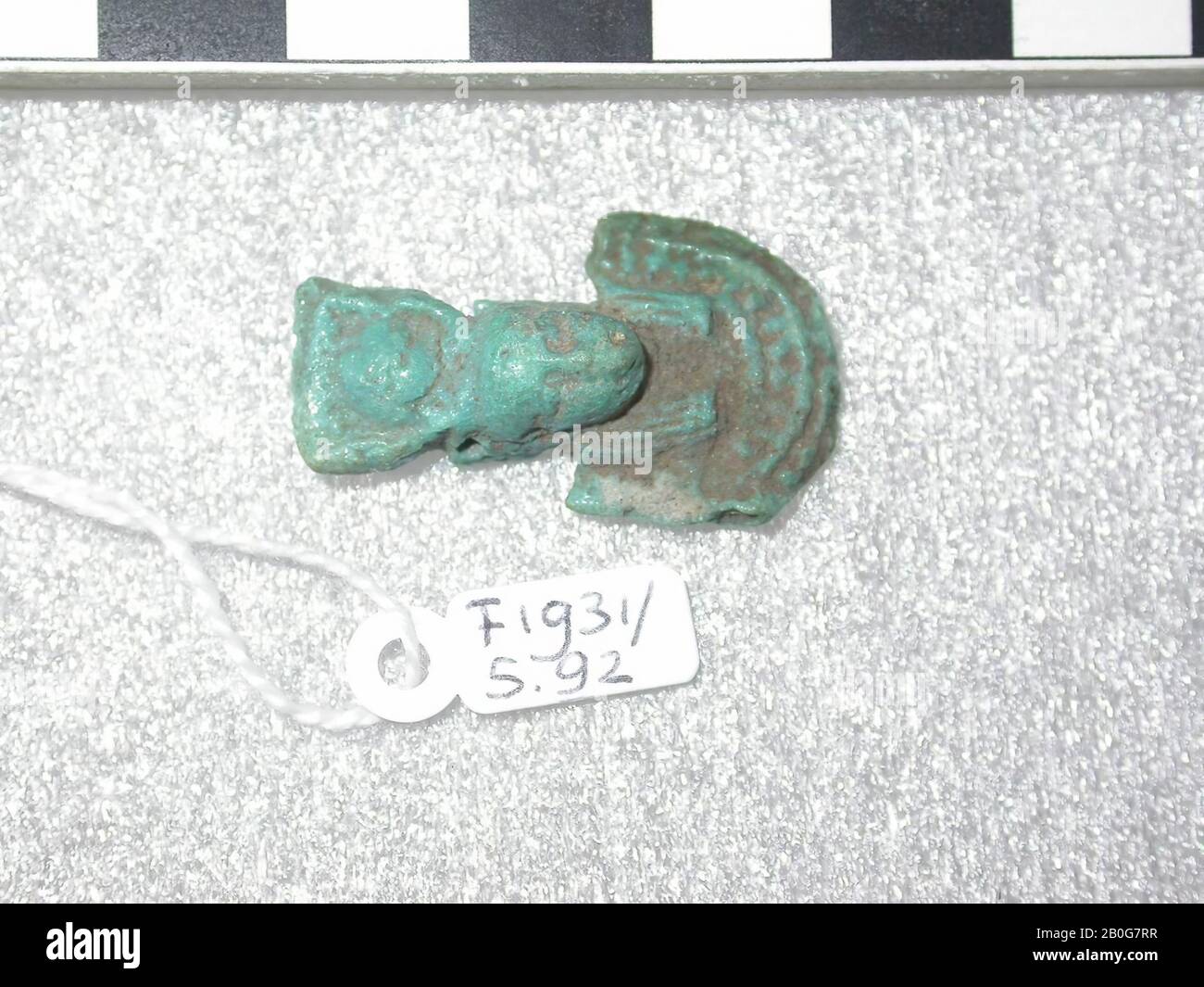 collar, head, Isis, solar disk, horn, amulet, goddess, faience, 3,1 cm ...