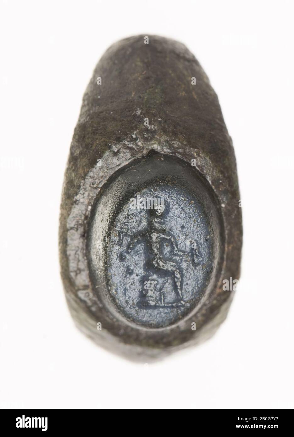 ring with gem, metal, bronze, vmec, Netherlands, Utrecht, Wijk bij ...