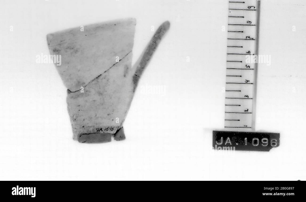 Straight irregular edge hi-res stock photography and images - Alamy