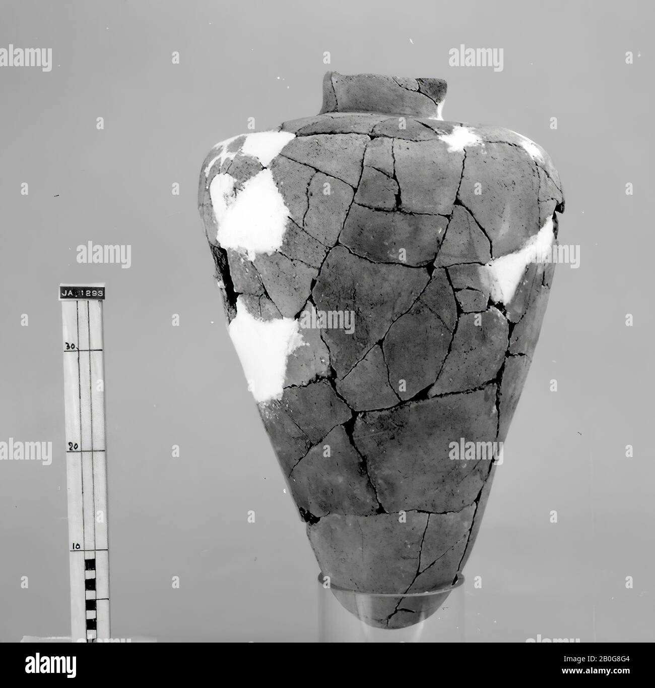 3 tooth fork hi-res stock photography and images - Alamy