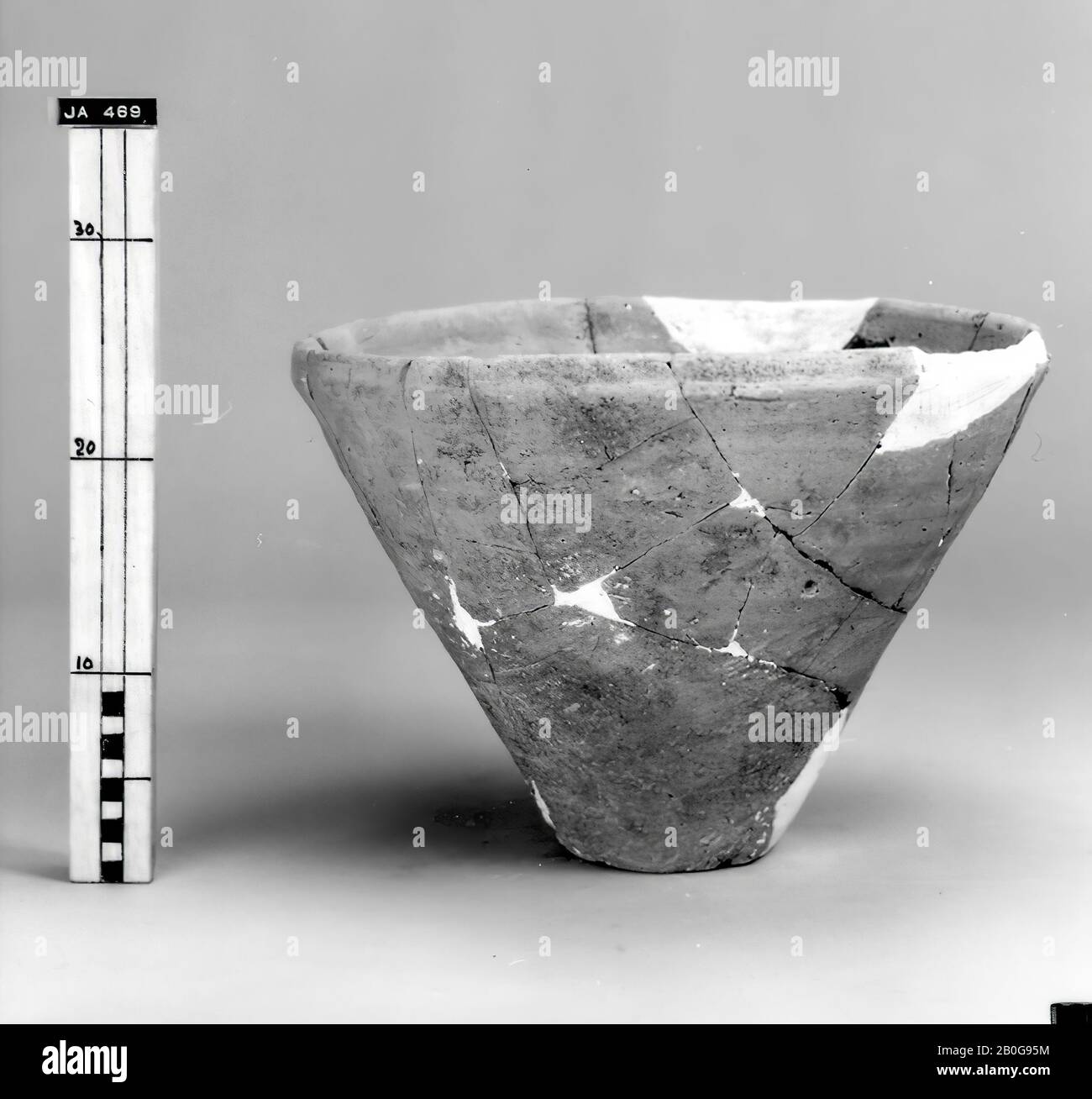 Type: 2 ?, looks like type 2 Bowl, flat bottom, bowl, pottery, Uruk ...