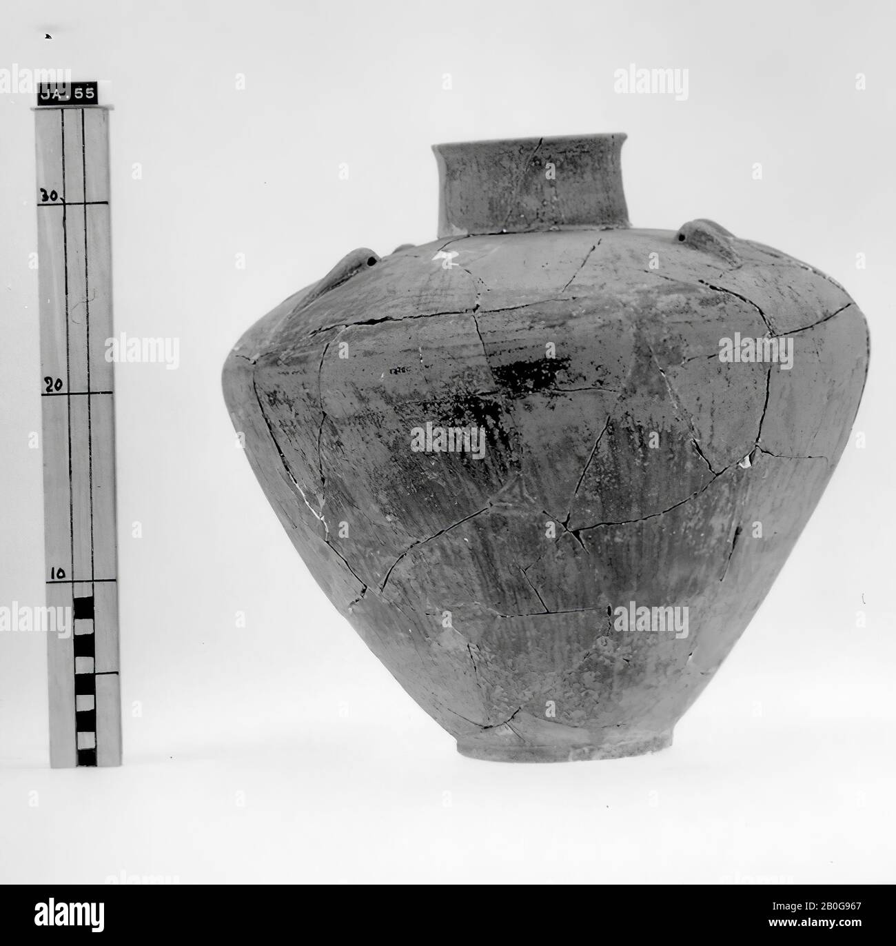 Type: 14, medium pottery, twisted, opening hand width, shoulder hand ...