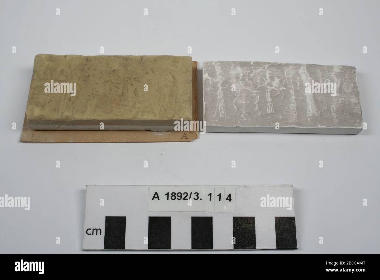 casting, impression, cylinder seal, sulfur, plaster, 4 x 8.3 x 2.2 cm ...