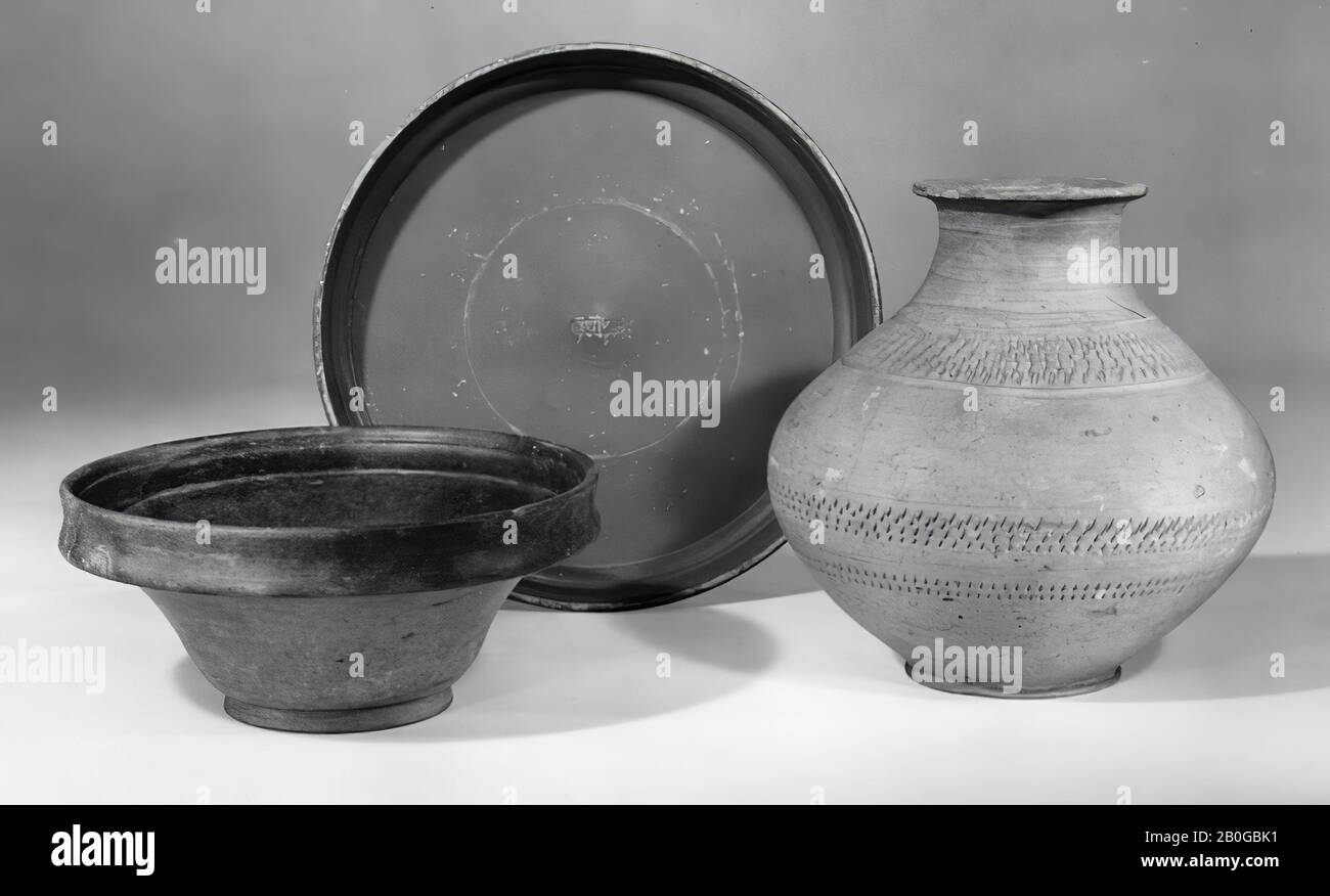 Bell shaped mirror hi-res stock photography and images - Alamy