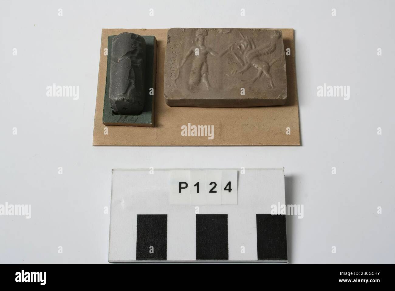 Persian cylinder seal hi-res stock photography and images - Alamy