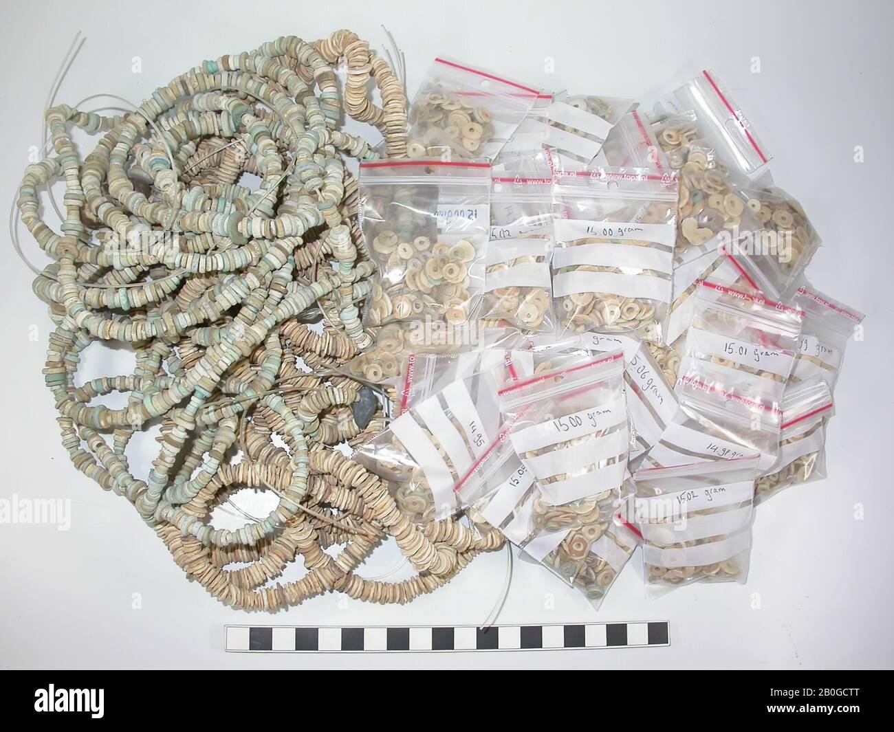 10 40 grams hi-res stock photography and images - Alamy