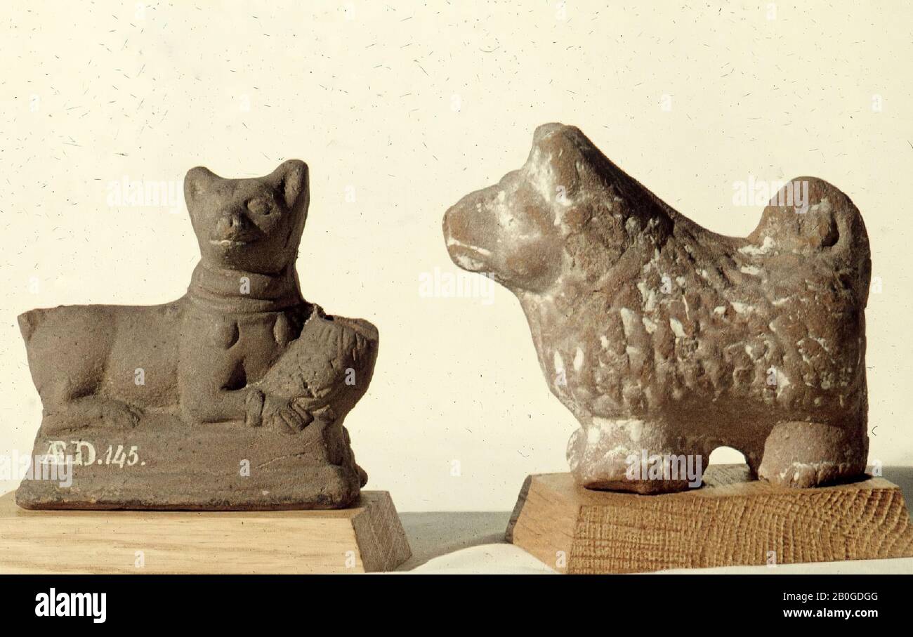 dog, lying, rooster, votive statue, terracotta, 9 cm, Greco-Roman ...